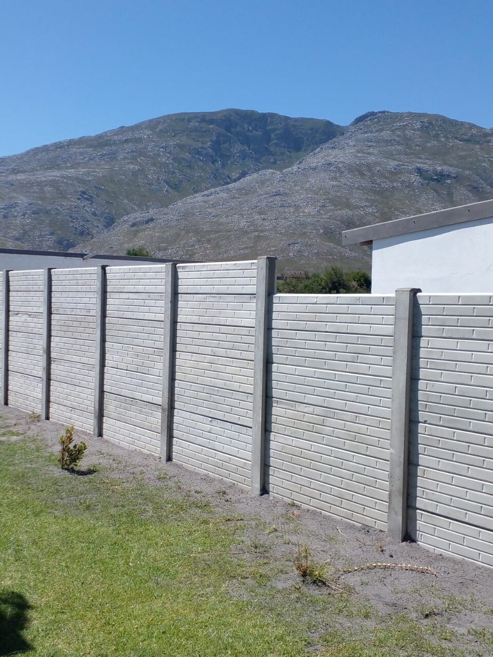 Vibracrete walling - Manufacturer of Precast Walling & Custome Steel Works